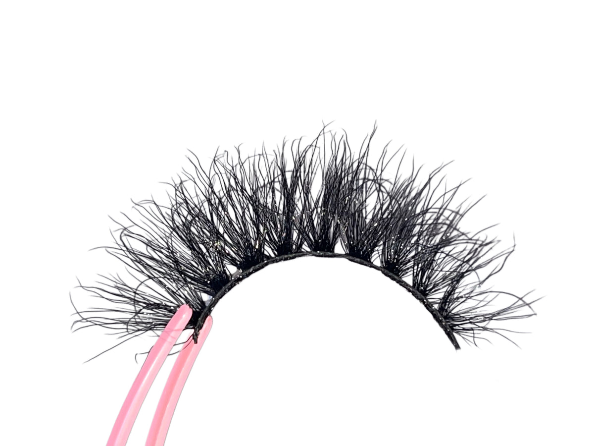 Girly Pop – Crvstal Lashes